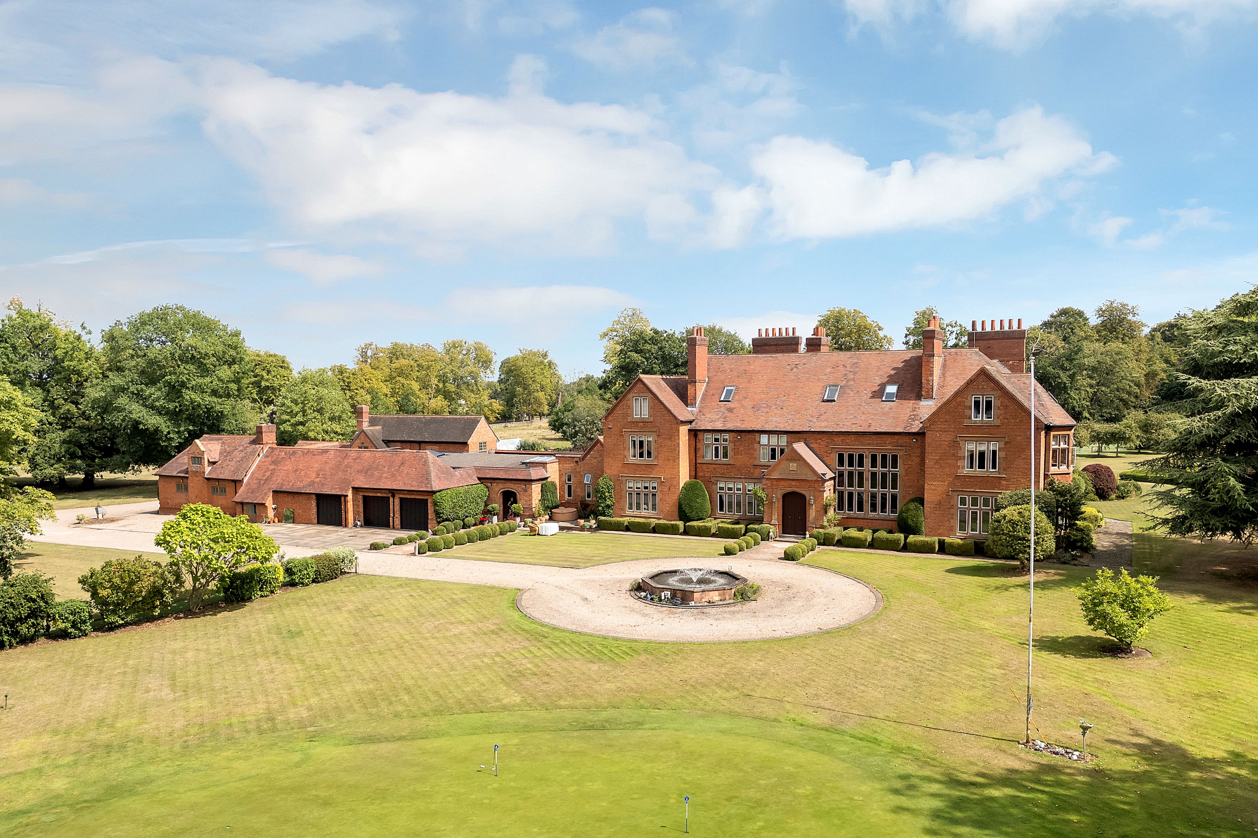 Historic Solihull country house with leisure suite and 12 acres hits ...